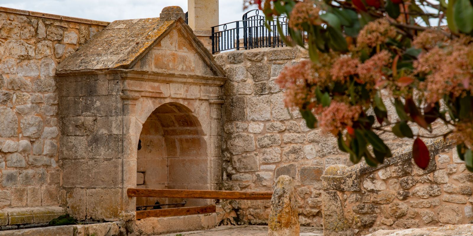 Pueblo con naturaleza en Teruel - Ayuntamiento de Celadas